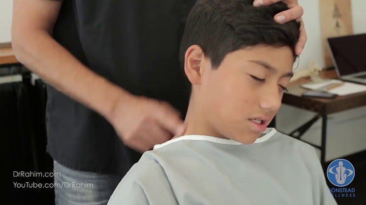 Soccer Player with Stuck Neck and Pain gets HELPED with Dr. Rahim Gons ...